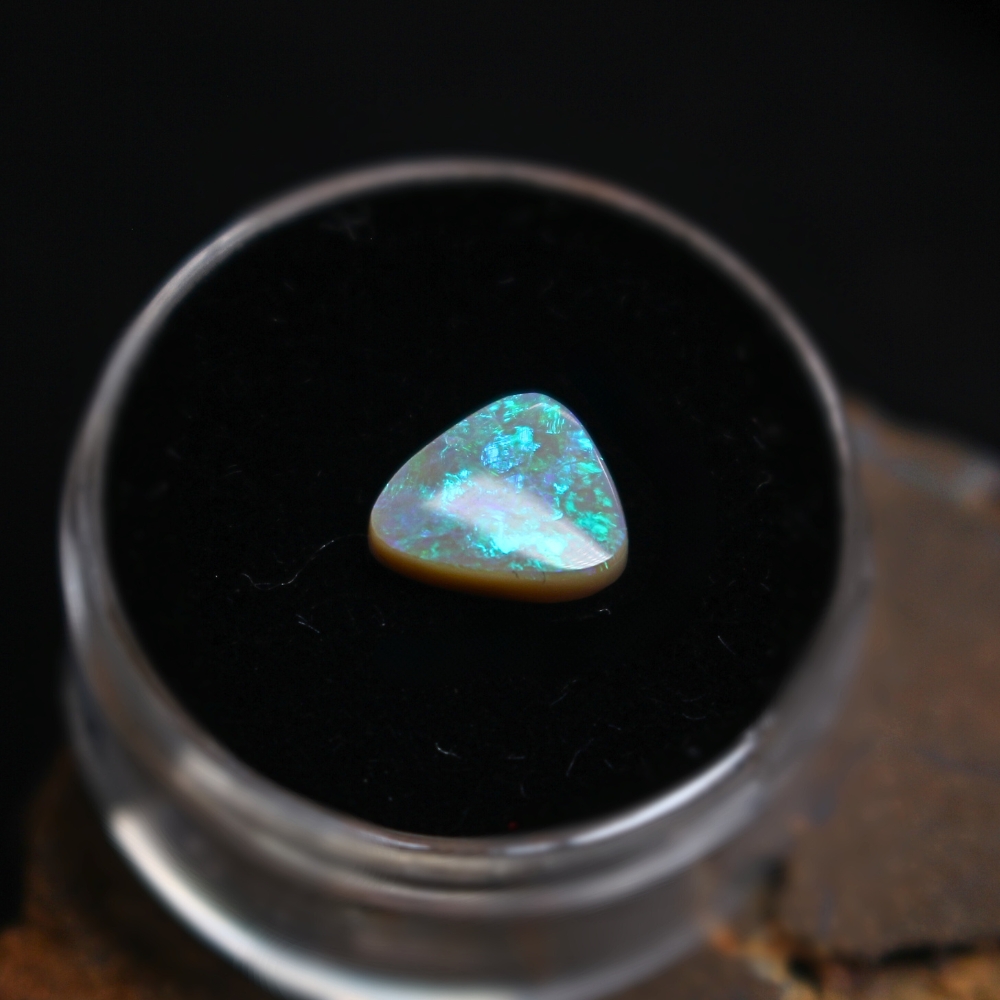 Admired Lightning Ridge Dark Opal 1.35 ct - Aussie Opals