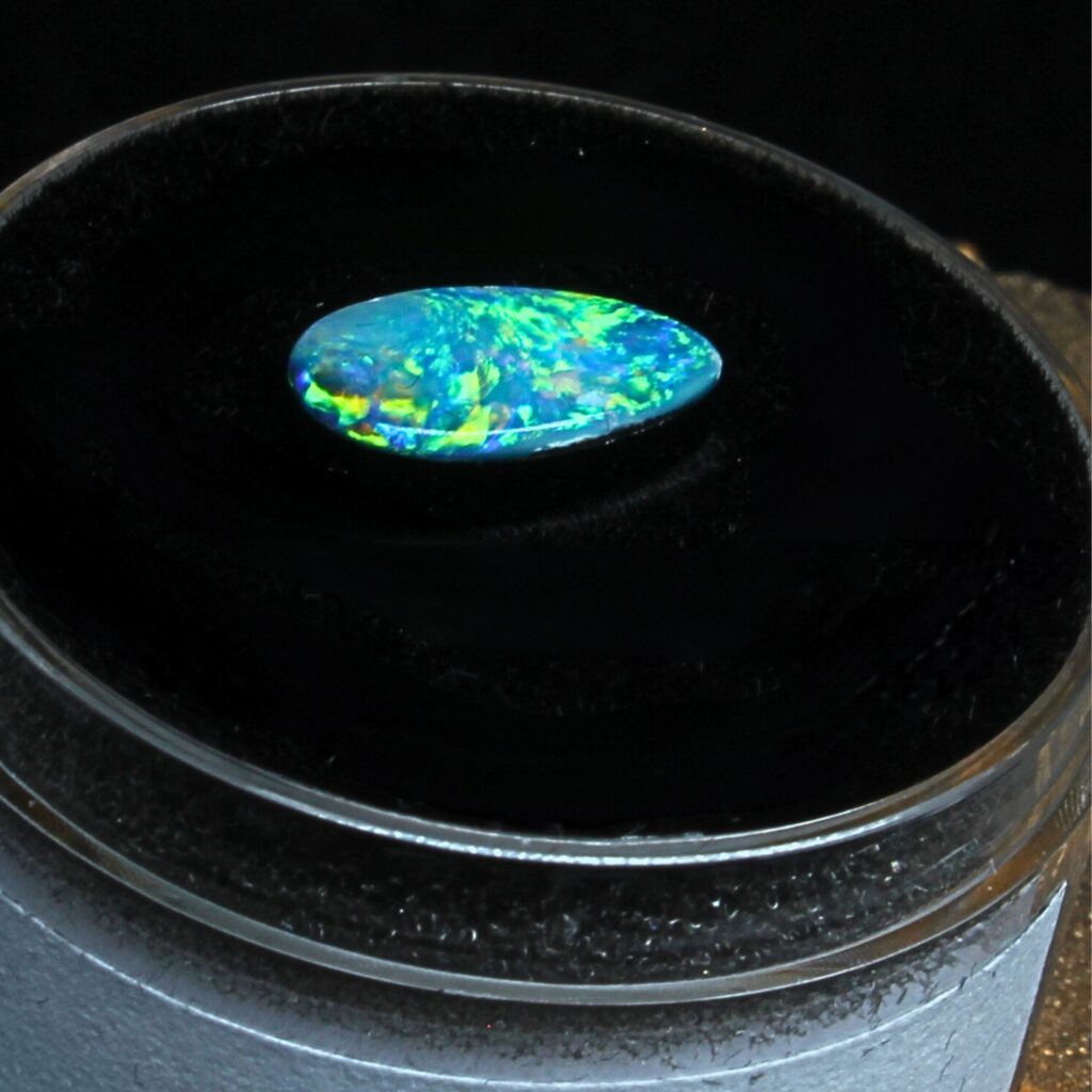 Adorable Lightning Ridge Doublet Opal 0.32 G - Aussie Opals