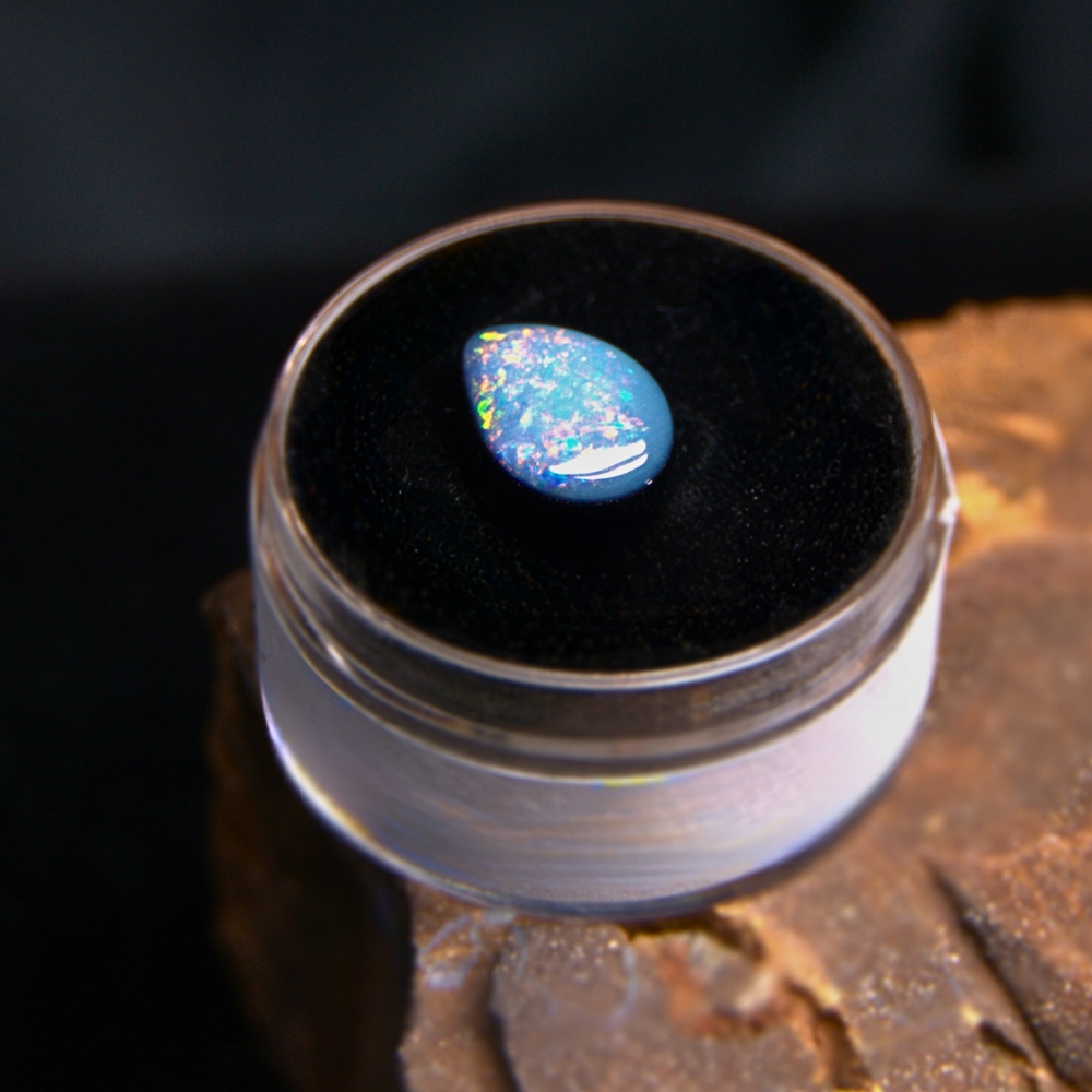 Awesome Coober Pedy Doublet Opal 0.68 G - Aussie Opals