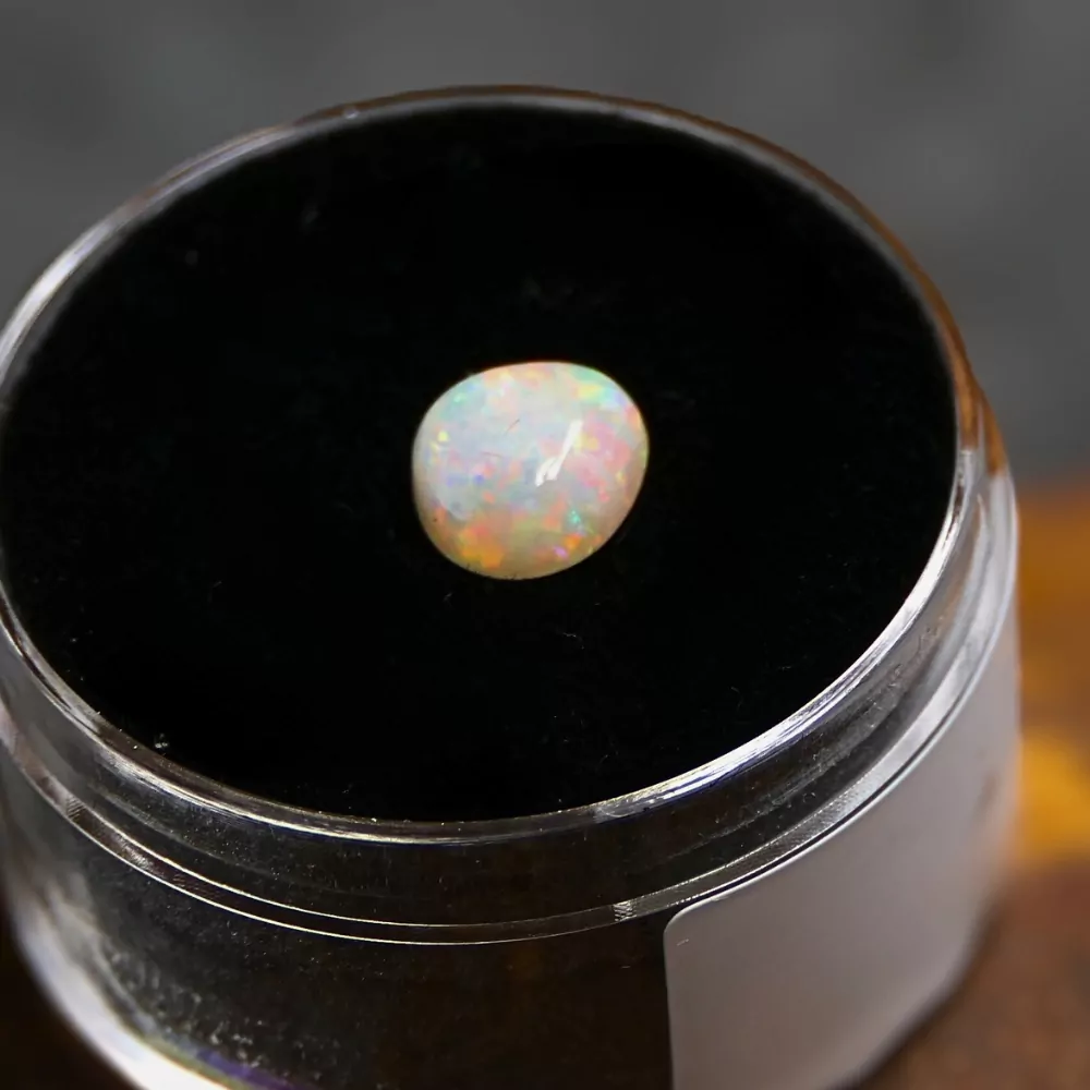 Exquisite Lightning Ridge Crystal Opal 0.90 ct - Aussie Opals